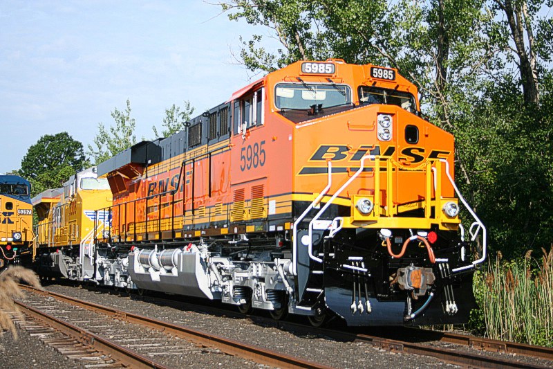BNSF 5985